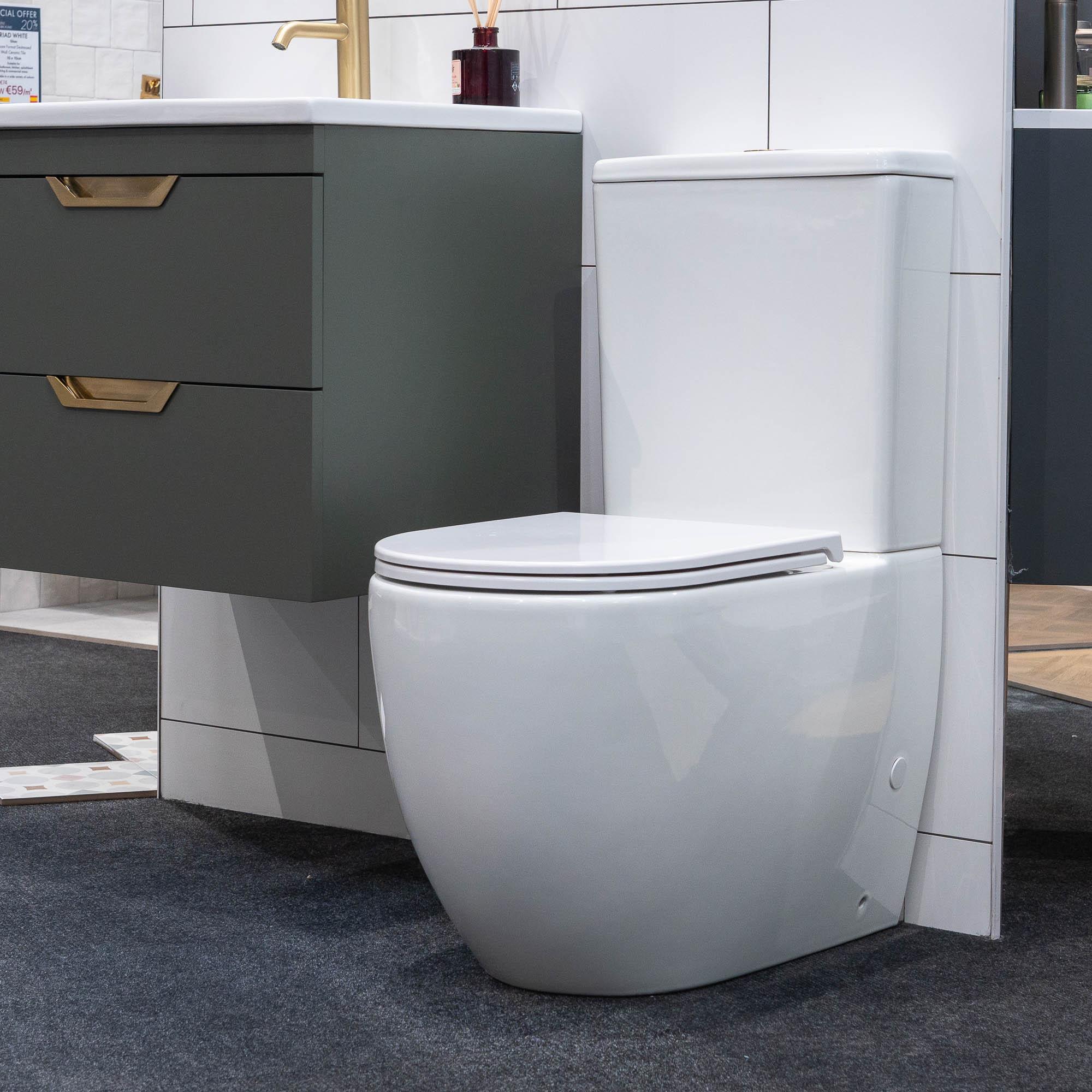 Granlusso Sorrento Rimless WC with Geberit Tornado Flush System and ...